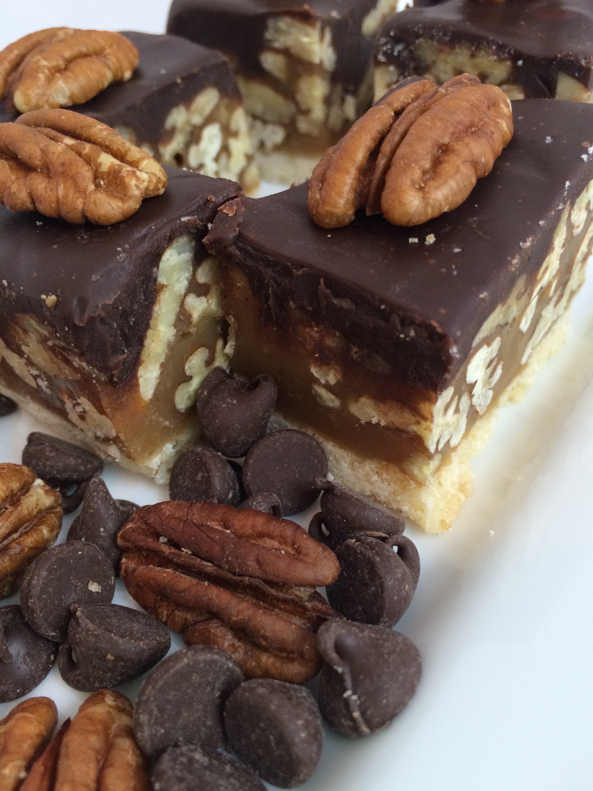 Pecan Bars with Chocolate Ganache - Quick Chick Kitchen